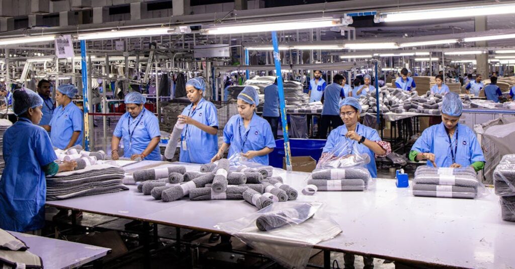 Industry-Specific Ergonomic Risks and How To Mitigate Them - SafeWork ...